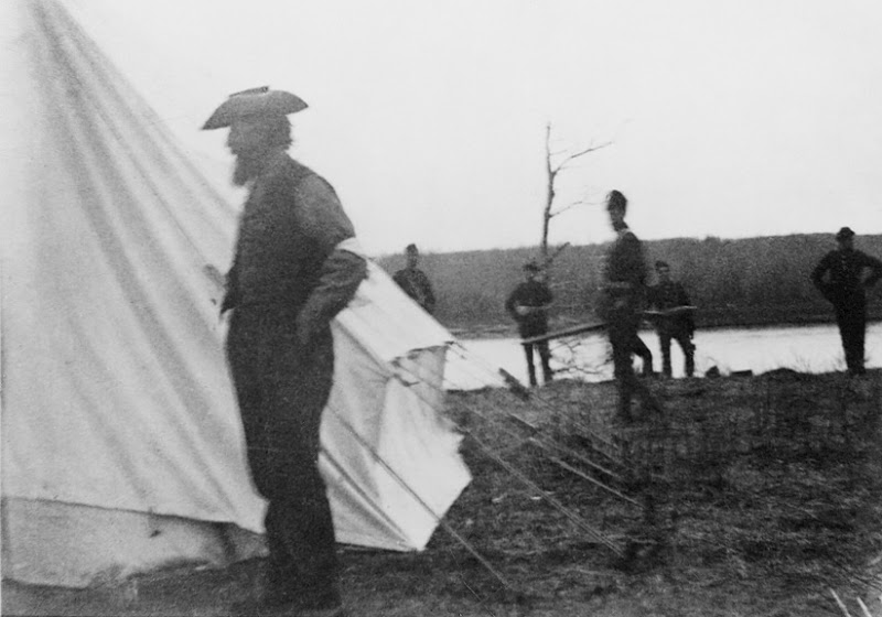 muse-ings: "Circumstances Alter Photographs" - the first known combat ...